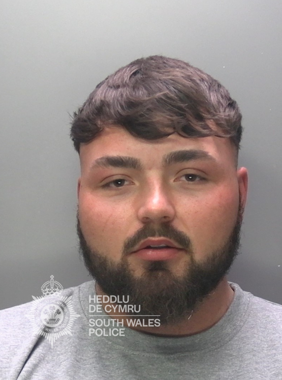 Ammanford pair jailed after dealing Class A drugs in Swansea | South ...